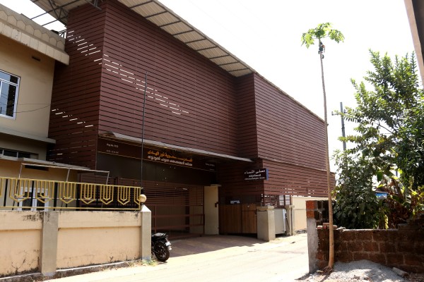 WPC plank for Wall cladding and Gates photos| Versaplank